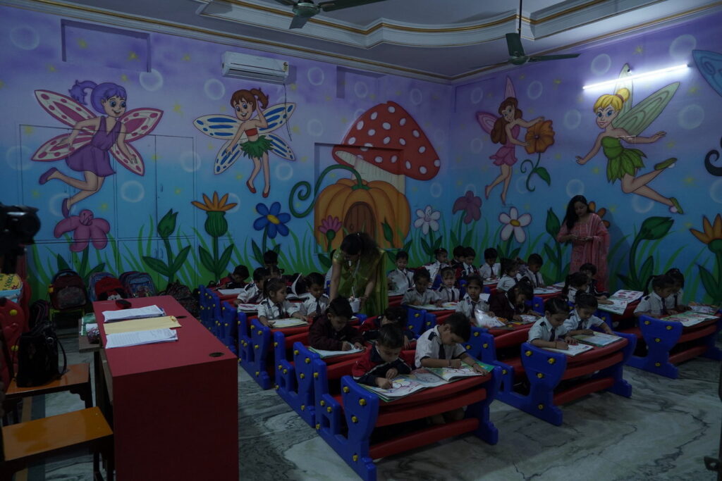 Class Rooms – Oxford IPS